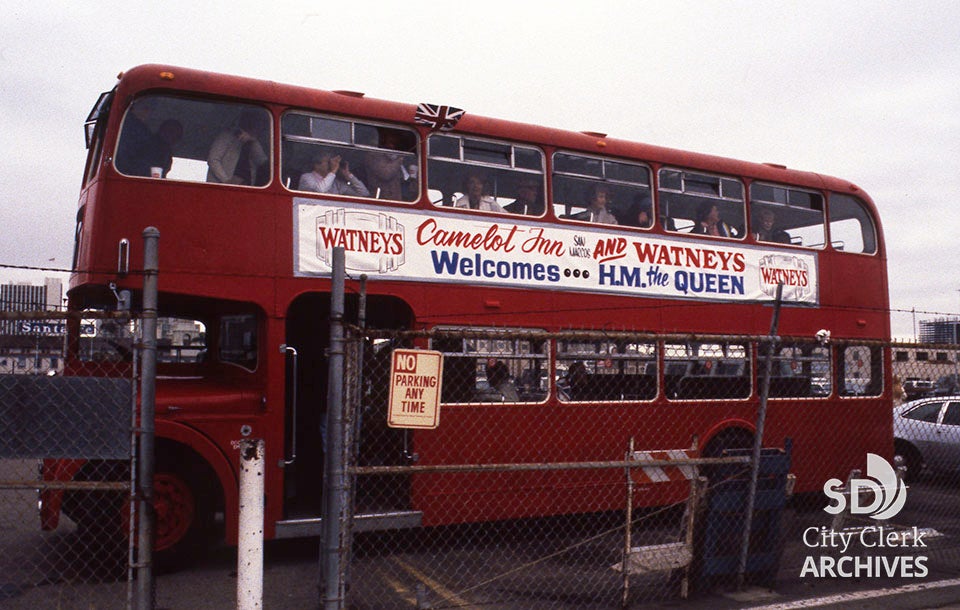 British Bus Greeting Queen Elizabeth at the Embarcadero | City of San ...